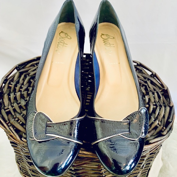 Butter | Shoes | Butter Brand Made In Italy Leather Flats Navy Blue ...